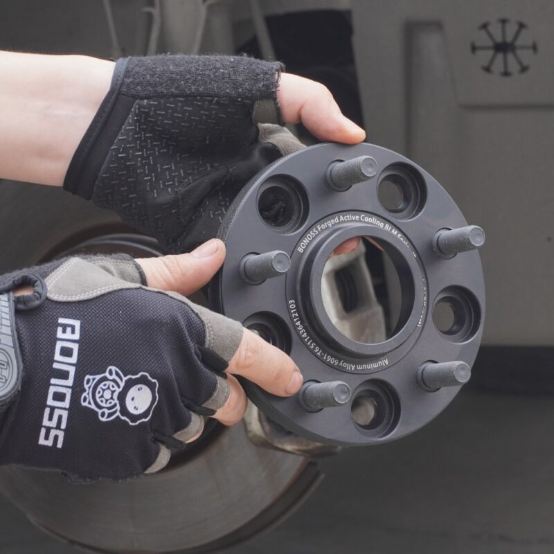 Are 2022 Land Rover Defender Wheel Spacers Safe?