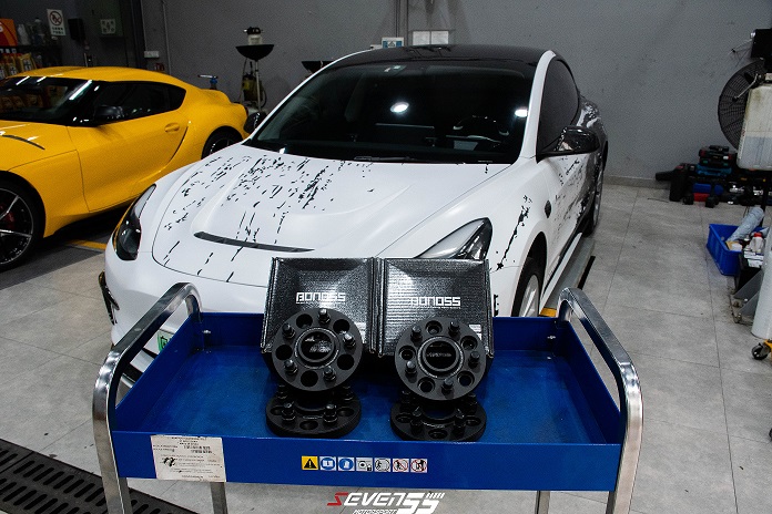 Why Wheel Spacers Is Good for 2022 Tesla Model Y?