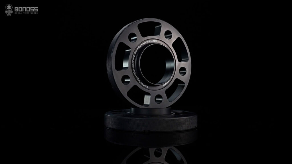 Can 2023 Mercedes-Benz G-Class Wheel Spacers Crack?