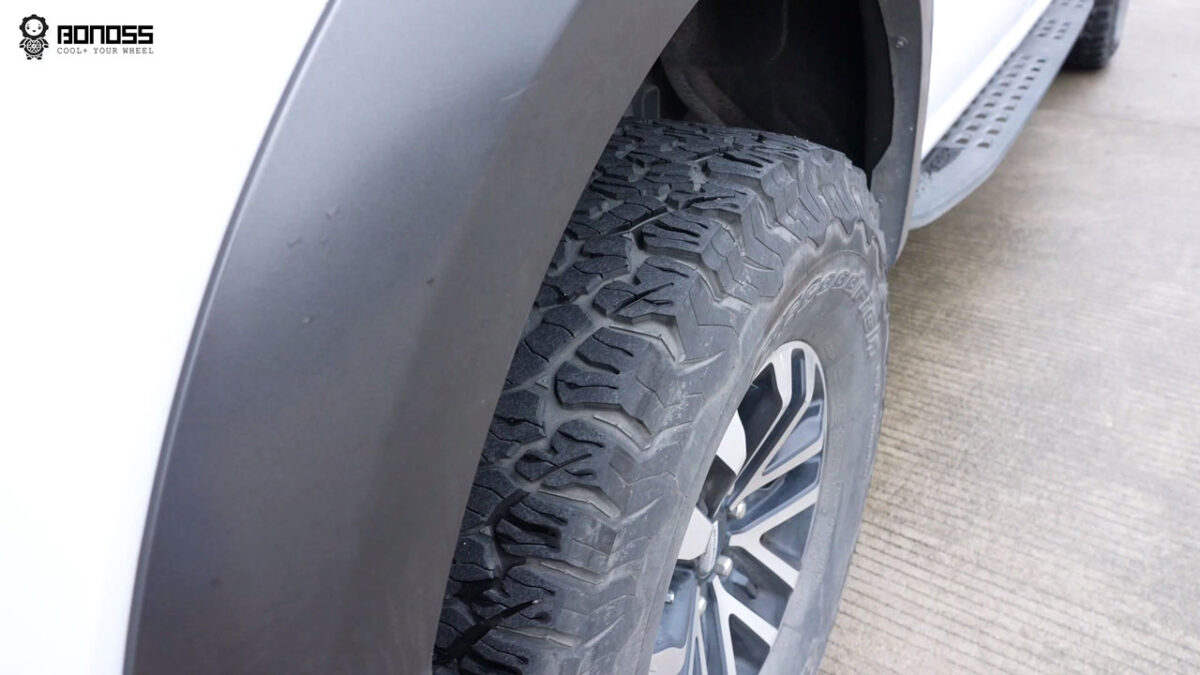 Do Ford Raptors Have Wheel Spacers?