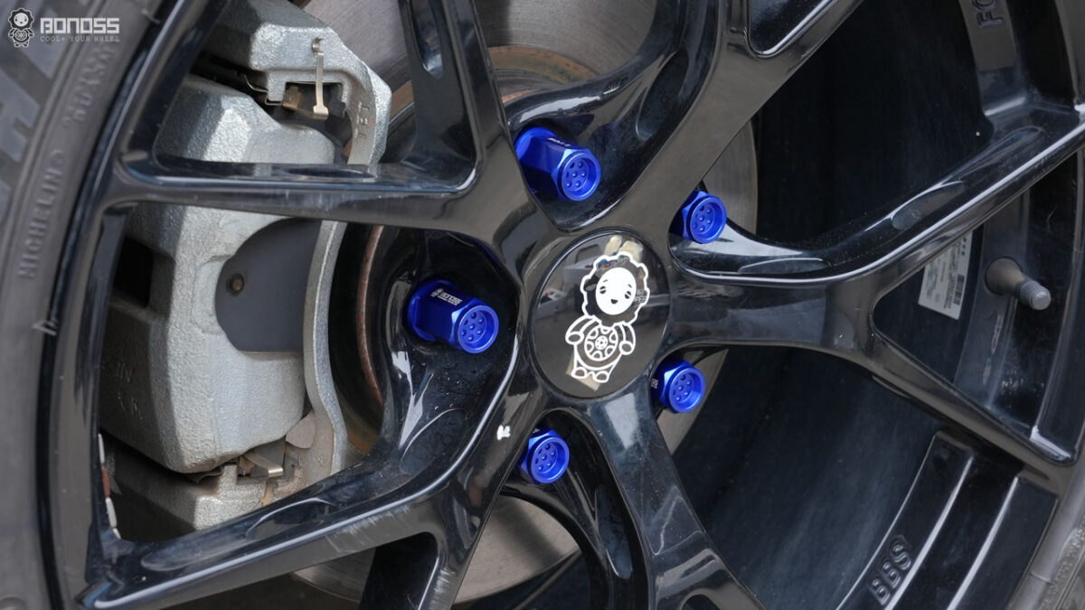 What Size Are the Lug Nuts on A Honda Civic?