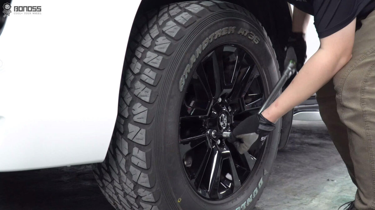 How to Torque 2024 Toyota LC300 Wheel Spacers Correctly?