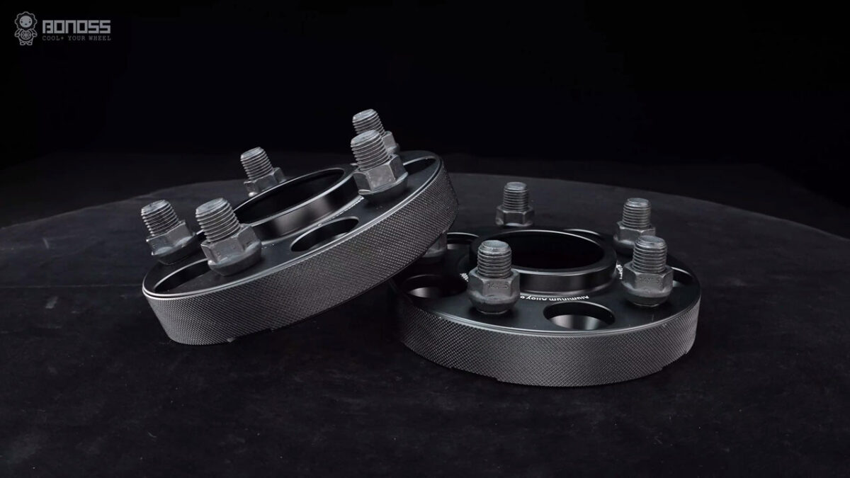 BONOSS Forged Active Cooling 2023 Land Rover Defender Wheel Spacers ...