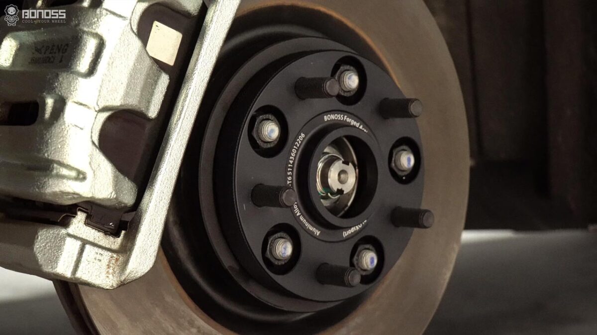 What is the Bolt Pattern for A Hyundai Santa Fe Spacer?