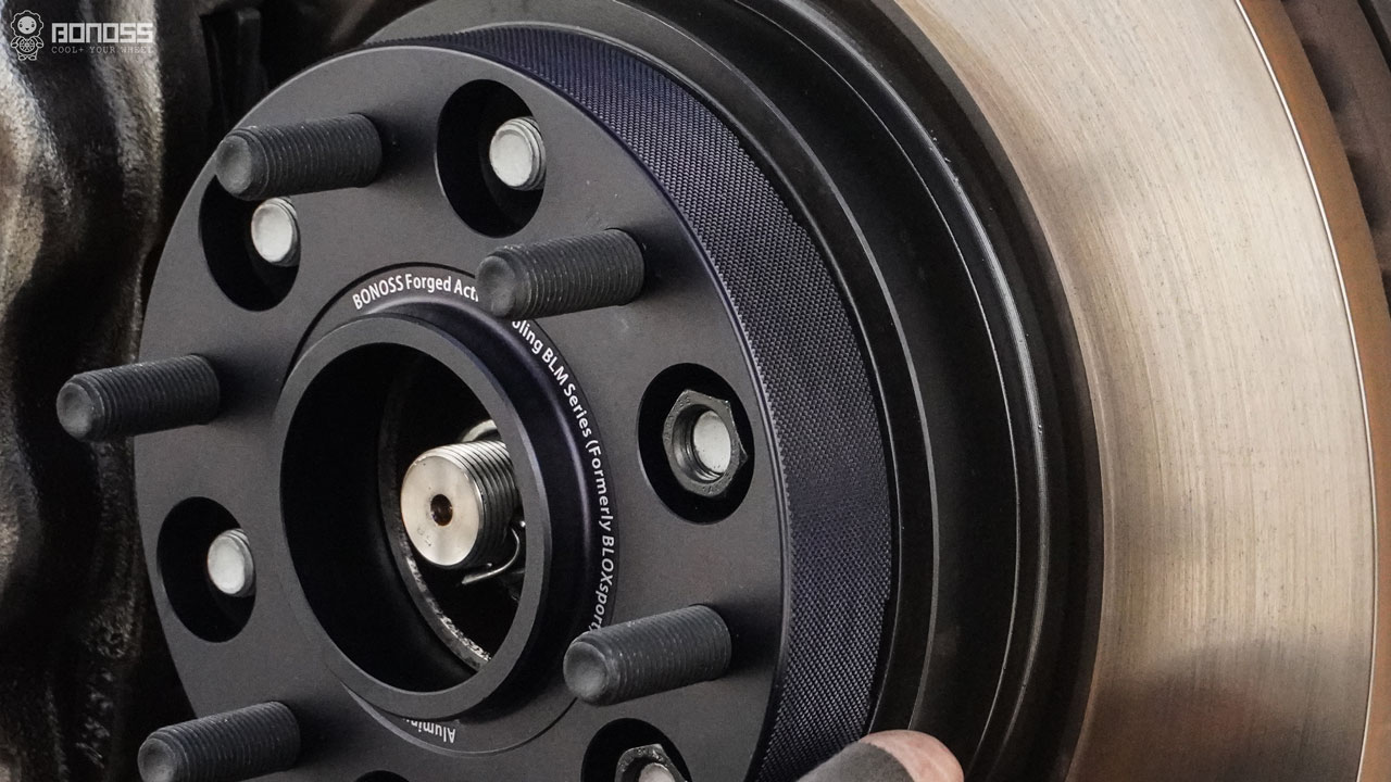 What Size Rim Spacer Does a Chevy Silverado 1500 Have?