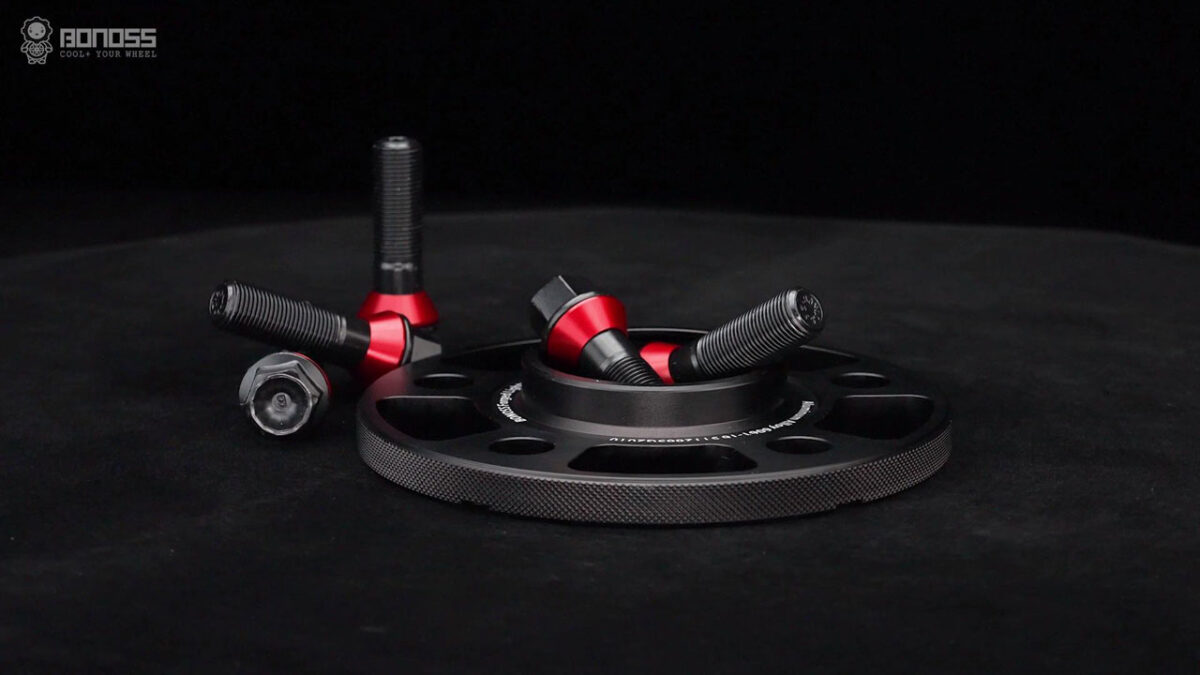 What is the Torque on the Maserati Granturismo Wheel Bolts?