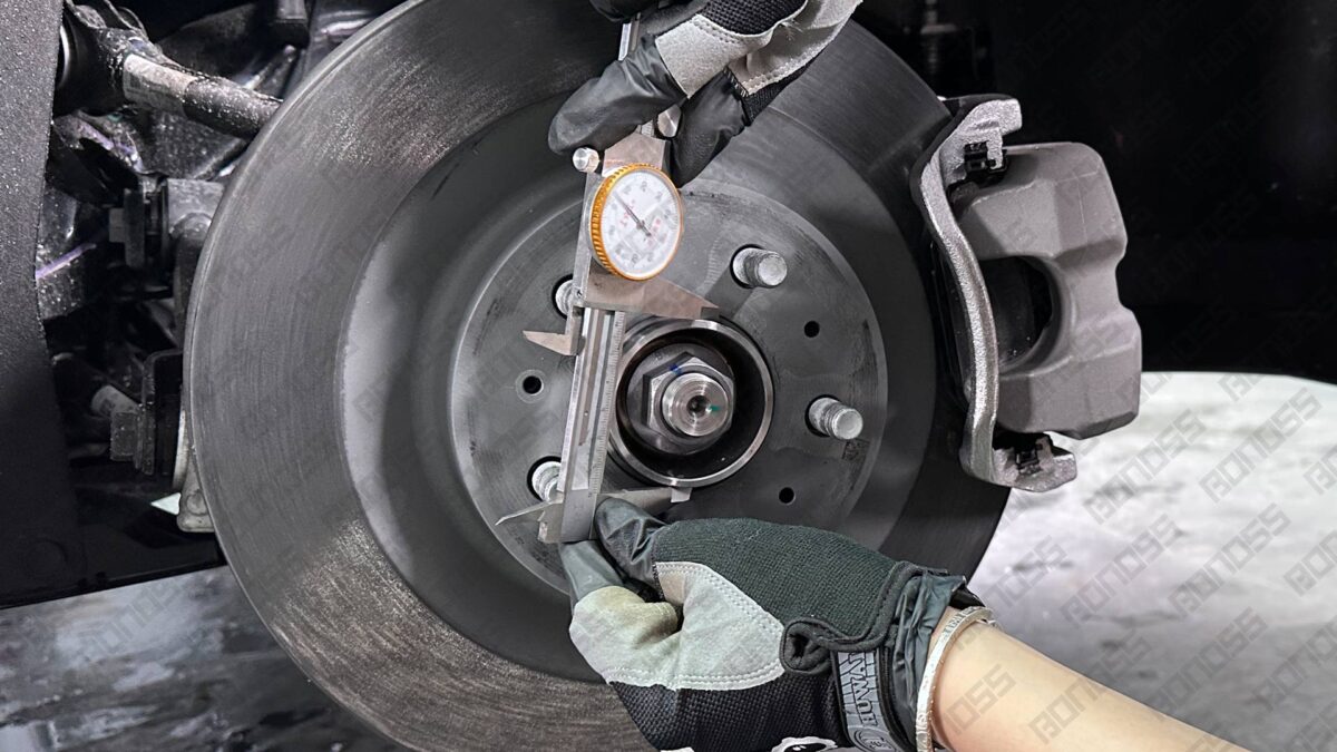 BONOSS Measuring 2023 Tesla Model 3 RWD Wheel Spacer Guide