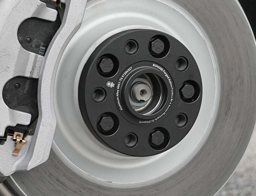 Land Rover Discovery lug nuts size and torque – complete guide - BONOSS